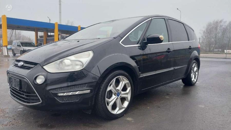 Black Ford S-Max 2011 in Panevezys, with an engine capacity of 2.00 L and mileage of 254 thousand km for 4200 €, photo 2 on AUTOMOTO.COM.LV