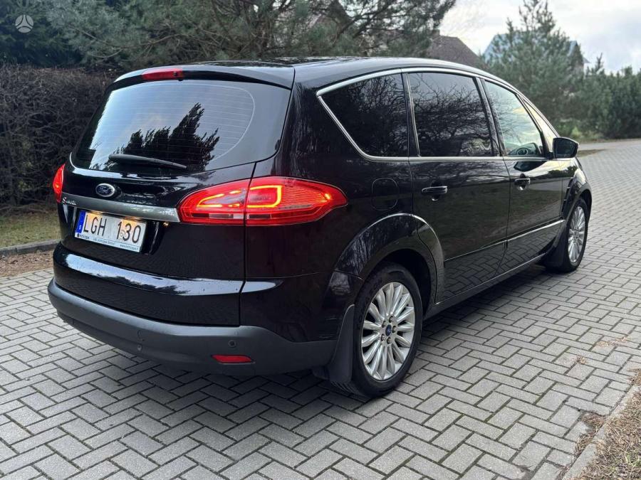 Black Ford S-Max 2011 in Klaipeda, with an engine capacity of 2.00 L and mileage of 182 thousand km for 5500 €, photo 4 on AUTOMOTO.COM.LV