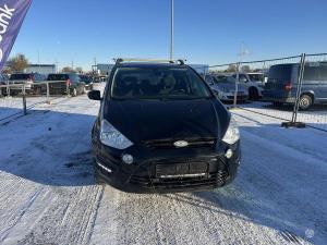 Black Ford S-Max 2011 in Marijampole, with an engine capacity of 1.60 L and mileage of 236 thousand km for 4250 €, photo 2 on AUTOMOTO.COM.LV