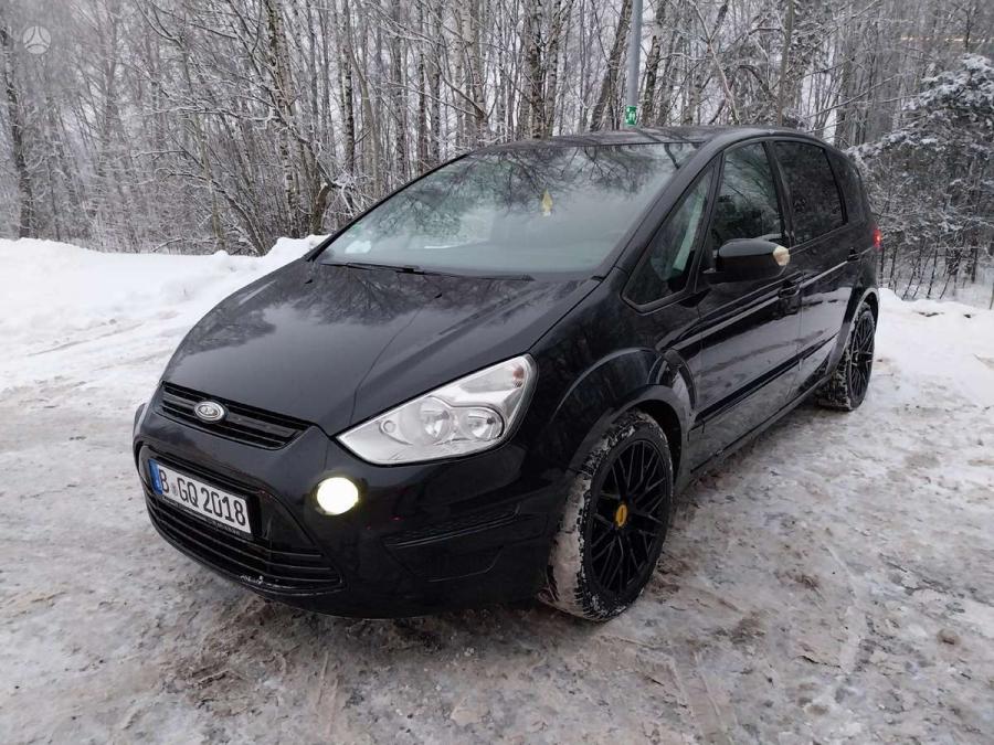Black Ford S-Max 2011 in Kaunas, with an engine capacity of 2.00 L and mileage of 228 thousand km for 3350 €, photo 1 on AUTOMOTO.COM.LV