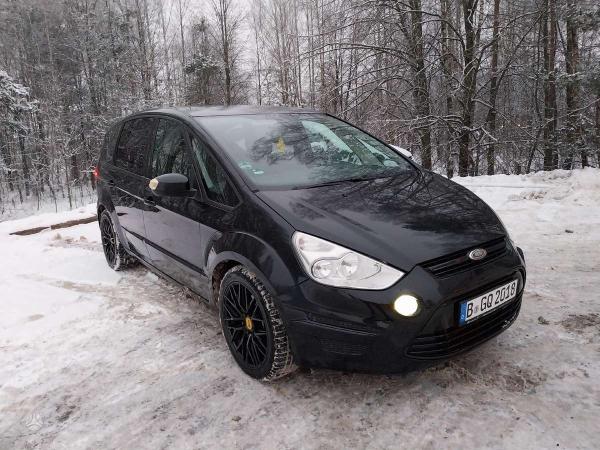 Melns Ford S-Max 2011 Kauņa, ar dzinēja tilpumu 2.00 L un nobraukumu 228 tūkst. km par 3350 €, foto 3 vietnē AUTOMOTO.COM.LV