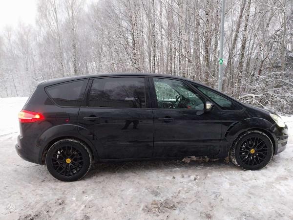 Melns Ford S-Max 2011 Kauņa, ar dzinēja tilpumu 2.00 L un nobraukumu 228 tūkst. km par 3350 €, foto 6 vietnē AUTOMOTO.COM.LV