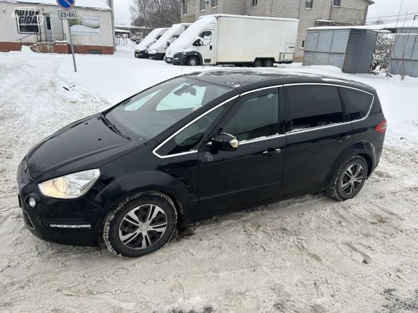 Black Ford S-Max 2011 in Trakai, with an engine capacity of 2.00 L and mileage of 266 thousand km for 2900 €, photo 3 on AUTOMOTO.COM.LV