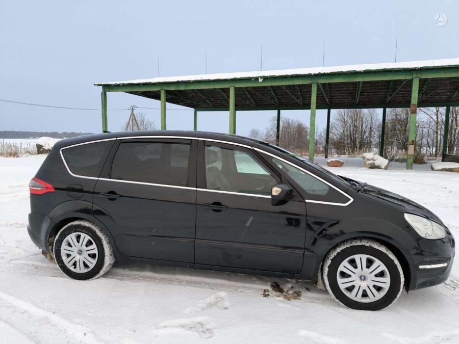 Melns Ford S-Max 2011 Šauļi, ar dzinēja tilpumu 2.00 L un nobraukumu 311 tūkst. km par 5500 €, foto 3 vietnē AUTOMOTO.COM.LV