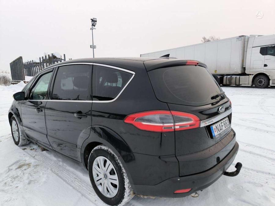 Melns Ford S-Max 2011 Šauļi, ar dzinēja tilpumu 2.00 L un nobraukumu 311 tūkst. km par 5500 €, foto 6 vietnē AUTOMOTO.COM.LV