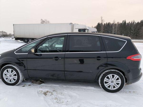 Melns Ford S-Max 2011 Šauļi, ar dzinēja tilpumu 2.00 L un nobraukumu 311 tūkst. km par 5500 €, foto 7 vietnē AUTOMOTO.COM.LV