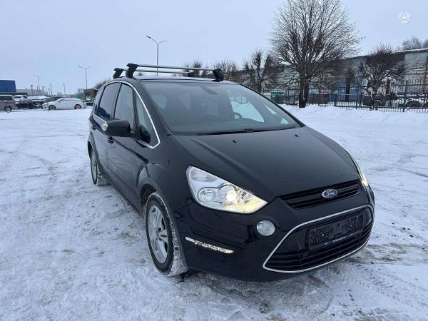 Black Ford S-Max 2011 in Marijampole, with an engine capacity of 1.60 L and mileage of 129 thousand km for 5150 €, photo 3 on AUTOMOTO.COM.LV