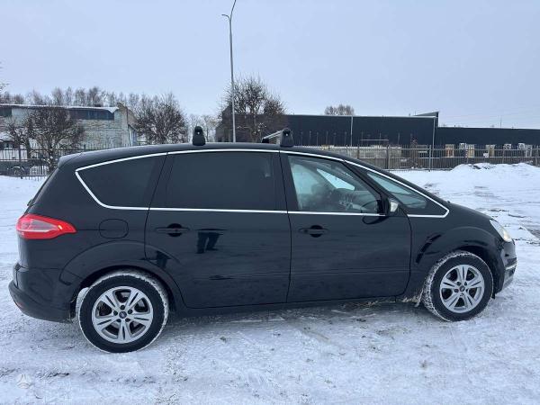 Black Ford S-Max 2011 in Marijampole, with an engine capacity of 1.60 L and mileage of 129 thousand km for 5150 €, photo 5 on AUTOMOTO.COM.LV