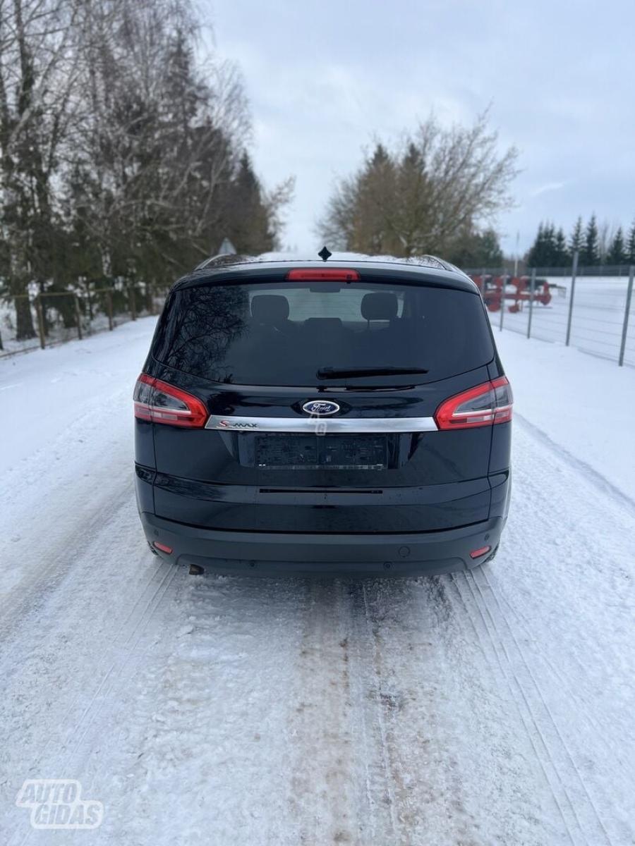 Black Ford S-Max 2011 in Pasvalys, with an engine capacity of 2.00 L and mileage of 261 thousand km for 5650 €, photo 4 on AUTOMOTO.COM.LV