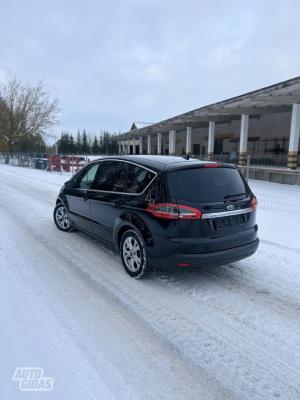 Black Ford S-Max 2011 in Pasvalys, with an engine capacity of 2.00 L and mileage of 261 thousand km for 5650 €, photo 5 on AUTOMOTO.COM.LV