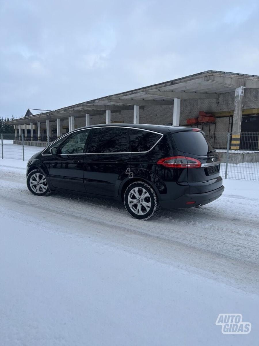 Black Ford S-Max 2011 in Pasvalys, with an engine capacity of 2.00 L and mileage of 261 thousand km for 5650 €, photo 6 on AUTOMOTO.COM.LV