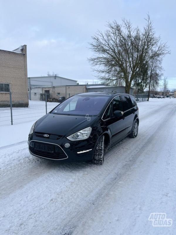 Black Ford S-Max 2011 in Pasvalys, with an engine capacity of 2.00 L and mileage of 261 thousand km for 5650 €, photo 9 on AUTOMOTO.COM.LV