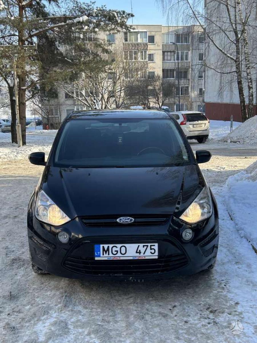 Black Ford S-Max 2011 in Vilnius, with an engine capacity of 2.00 L and mileage of 331 thousand km for 2450 €, photo 3 on AUTOMOTO.COM.LV