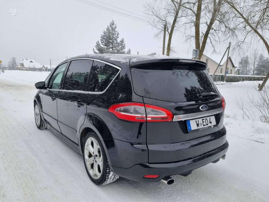 Melns Ford S-Max 2011 Panevēža, ar dzinēja tilpumu 2.18 L un nobraukumu 287 tūkst. km par 6200 €, foto 4 vietnē AUTOMOTO.COM.LV
