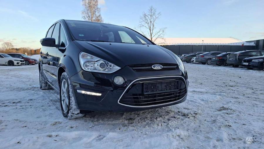 Melns Ford S-Max 2011 Kauņa, ar dzinēja tilpumu 2.00 L un nobraukumu 235 tūkst. km par 4990 €, foto 5 vietnē AUTOMOTO.COM.LV