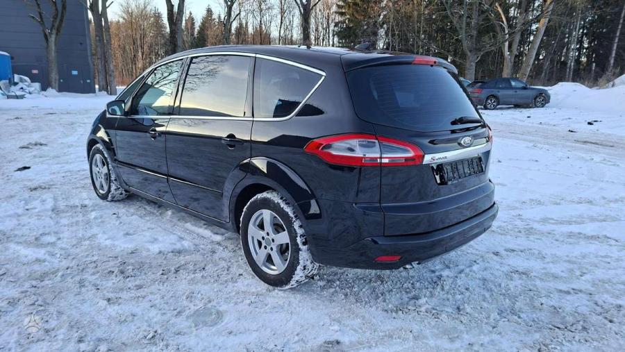 Melns Ford S-Max 2011 Kauņa, ar dzinēja tilpumu 2.00 L un nobraukumu 235 tūkst. km par 4990 €, foto 14 vietnē AUTOMOTO.COM.LV