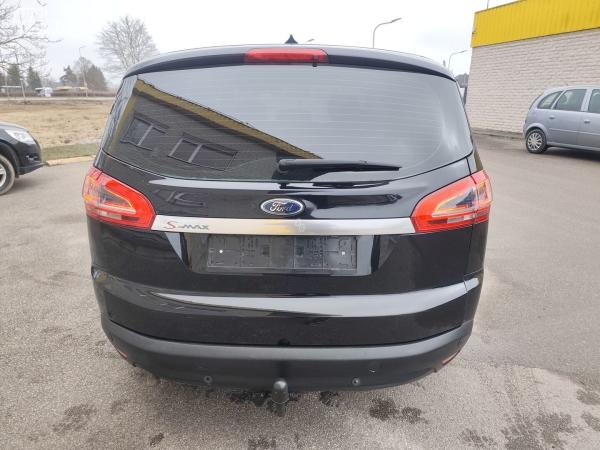 Black Ford S-Max 2011 in Siauliai, with an engine capacity of 2.00 L and mileage of 240 thousand km for 4200 €, photo 10 on AUTOMOTO.COM.LV