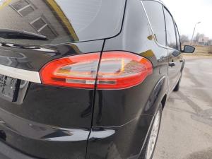 Black Ford S-Max 2011 in Siauliai, with an engine capacity of 2.00 L and mileage of 240 thousand km for 4200 €, photo 17 on AUTOMOTO.COM.LV