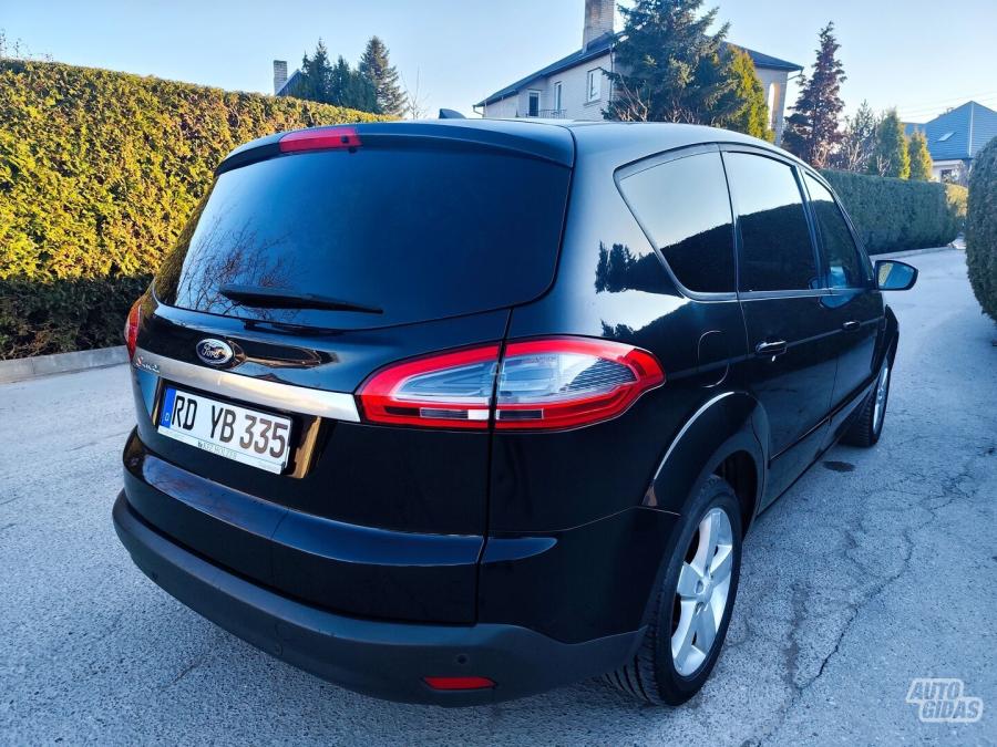 Melns Ford S-Max 2011 Mažeikiai, ar dzinēja tilpumu 2.00 L un nobraukumu 241 tūkst. km par 4600 €, foto 5 vietnē AUTOMOTO.COM.LV