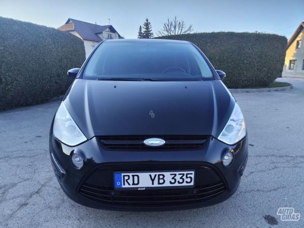Black Ford S-Max 2011 in Mazeikiai, with an engine capacity of 2.00 L and mileage of 241 thousand km for 4600 €, photo 5 on AUTOMOTO.COM.LV