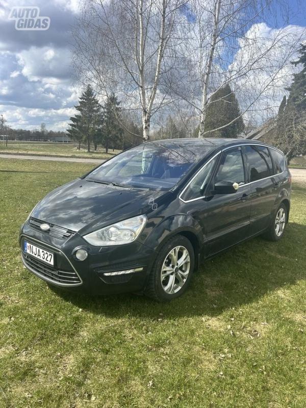 Black Ford S-Max 2011 in Panevezys, with an engine capacity of 2.00 L and mileage of 403 thousand km for 4950 €, photo 2 on AUTOMOTO.COM.LV