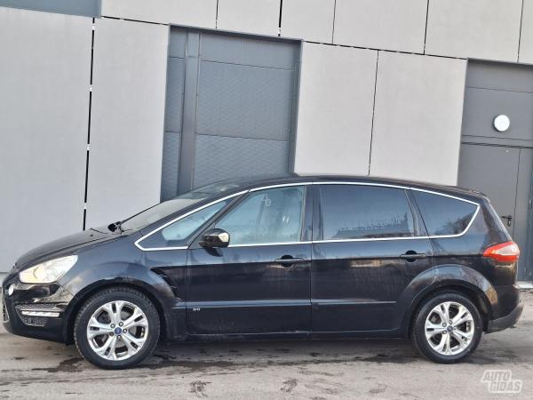 Black Ford S-Max 2011 in Silute, with an engine capacity of 2.00 L and mileage of 190 thousand km for 2000 €, photo 5 on AUTOMOTO.COM.LV