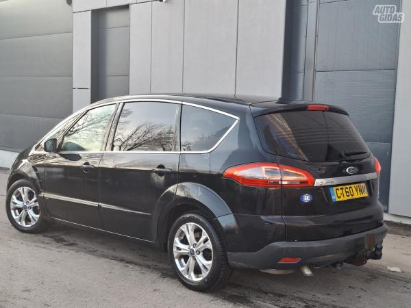 Black Ford S-Max 2011 in Silute, with an engine capacity of 2.00 L and mileage of 190 thousand km for 2000 €, photo 7 on AUTOMOTO.COM.LV