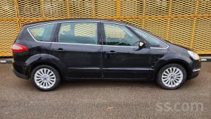 Black Ford S-Max 2011 in Ogre, with an engine capacity of 2.00 L and mileage of 249 thousand km for 5250 €, photo 5 on AUTOMOTO.COM.LV