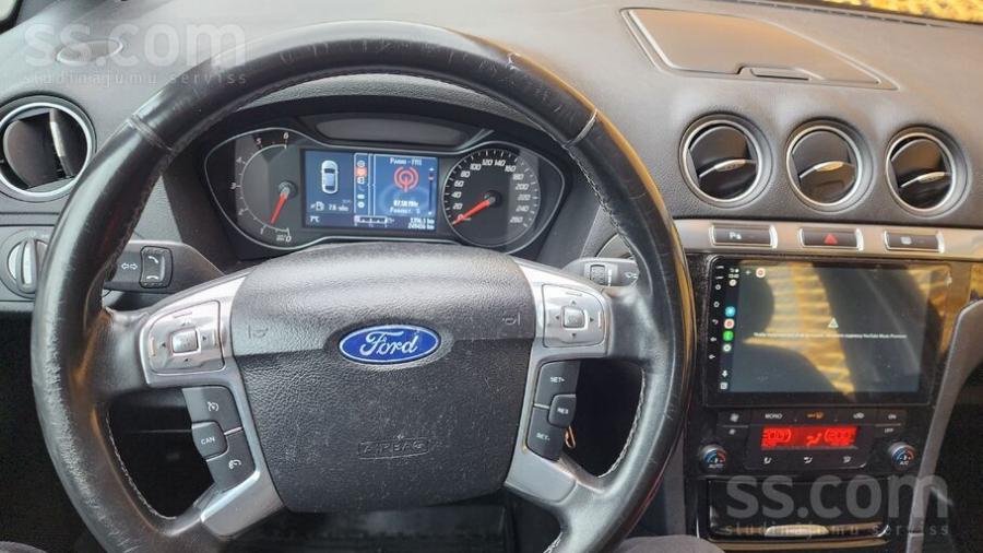 Black Ford S-Max 2011 in Ogre, with an engine capacity of 2.00 L and mileage of 249 thousand km for 5250 €, photo 9 on AUTOMOTO.COM.LV