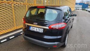 Black Ford S-Max 2011 in Ogre, with an engine capacity of 2.00 L and mileage of 249 thousand km for 5250 €, photo 15 on AUTOMOTO.COM.LV