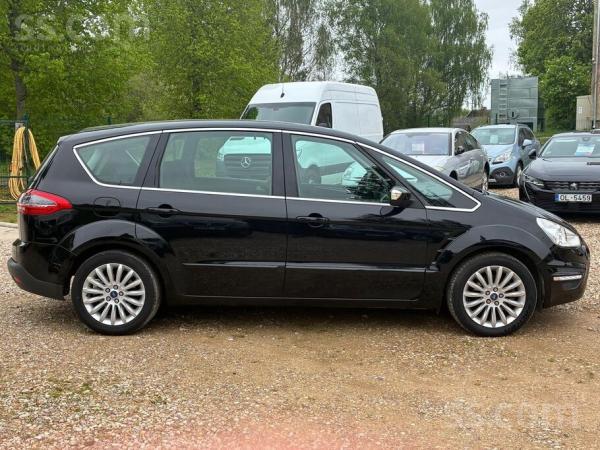 Black Ford S-Max 2011 in Kuldiga, with an engine capacity of 2.00 L and mileage of 364 thousand km for 5290 €, photo 5 on AUTOMOTO.COM.LV