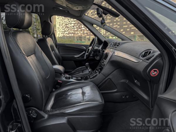 Melns Ford S-Max 2011 Jelgava, ar dzinēja tilpumu 2.20 L un nobraukumu 258 tūkst. km par 4700 €, foto 8 vietnē AUTOMOTO.COM.LV