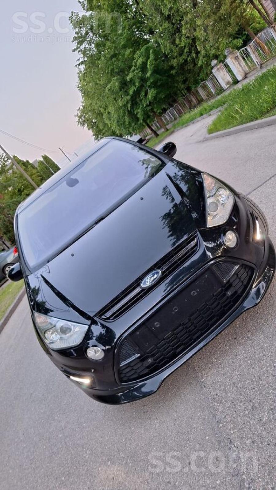 Black Ford S-Max 2011 in Daugavpils, with an engine capacity of 2.00 L and mileage of 265 thousand km for 5700 €, photo 13 on AUTOMOTO.COM.LV