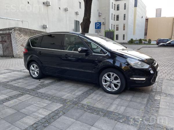Black Ford S-Max 2011 in Riga, with an engine capacity of 2.00 L and mileage of 360 thousand km for 5300 €, photo 4 on AUTOMOTO.COM.LV
