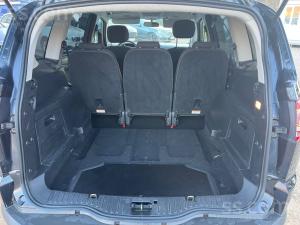 Melns Ford S-Max 2011 Kuldīga, ar dzinēja tilpumu 2.00 L un nobraukumu 351 tūkst. km par 3490 €, foto 12 vietnē AUTOMOTO.COM.LV