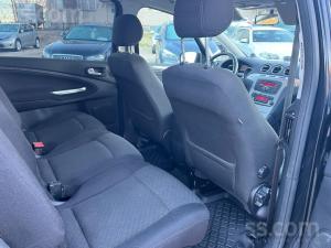 Melns Ford S-Max 2011 Kuldīga, ar dzinēja tilpumu 2.00 L un nobraukumu 351 tūkst. km par 3490 €, foto 13 vietnē AUTOMOTO.COM.LV