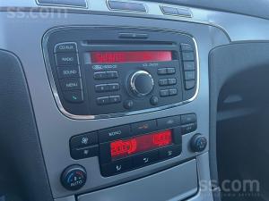 Melns Ford S-Max 2011 Kuldīga, ar dzinēja tilpumu 2.00 L un nobraukumu 351 tūkst. km par 3490 €, foto 18 vietnē AUTOMOTO.COM.LV