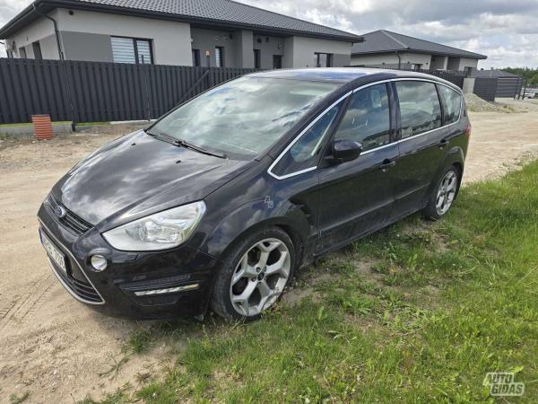 Black Ford S-Max 2011 in Kaunas, with an engine capacity of 2.00 L and mileage of 290 thousand km for 4100 €, photo 6 on AUTOMOTO.COM.LV