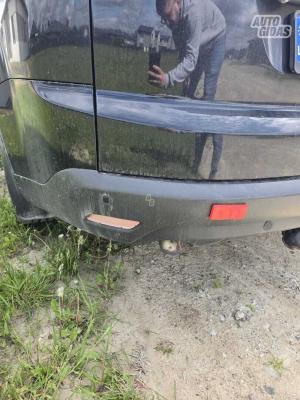 Black Ford S-Max 2011 in Kaunas, with an engine capacity of 2.00 L and mileage of 290 thousand km for 4100 €, photo 10 on AUTOMOTO.COM.LV
