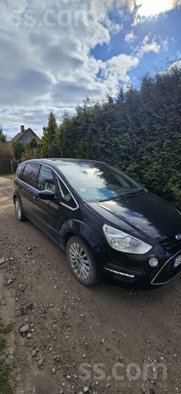 Melns Ford S-Max 2011 Ogre, ar dzinēja tilpumu 2.00 L un nobraukumu 265 tūkst. km par 2000 €, foto 3 vietnē AUTOMOTO.COM.LV