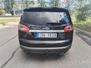 Black Ford S-Max 2011 in Riga, with an engine capacity of 2.20 L and mileage of 224 thousand km for 5650 €, photo 5 on AUTOMOTO.COM.LV