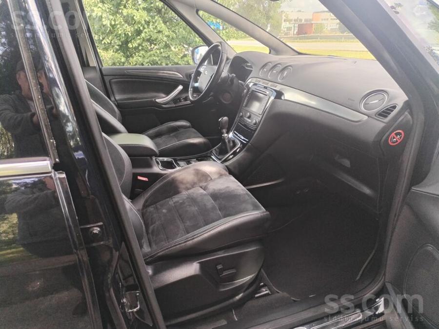 Black Ford S-Max 2011 in Riga, with an engine capacity of 2.20 L and mileage of 224 thousand km for 5650 €, photo 23 on AUTOMOTO.COM.LV