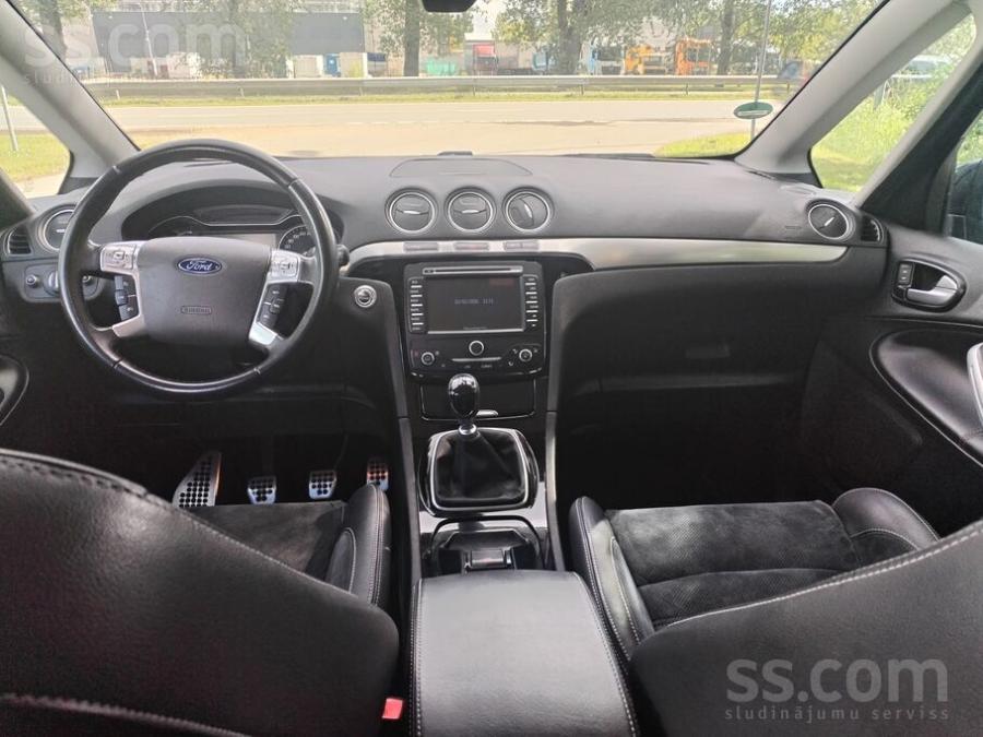 Black Ford S-Max 2011 in Riga, with an engine capacity of 2.20 L and mileage of 224 thousand km for 5650 €, photo 25 on AUTOMOTO.COM.LV