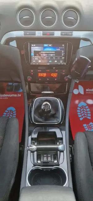 Melns Ford S-Max 2011 Daugavpils, ar dzinēja tilpumu 2.00 L un nobraukumu 225 tūkst. km par 4999 €, foto 12 vietnē AUTOMOTO.COM.LV