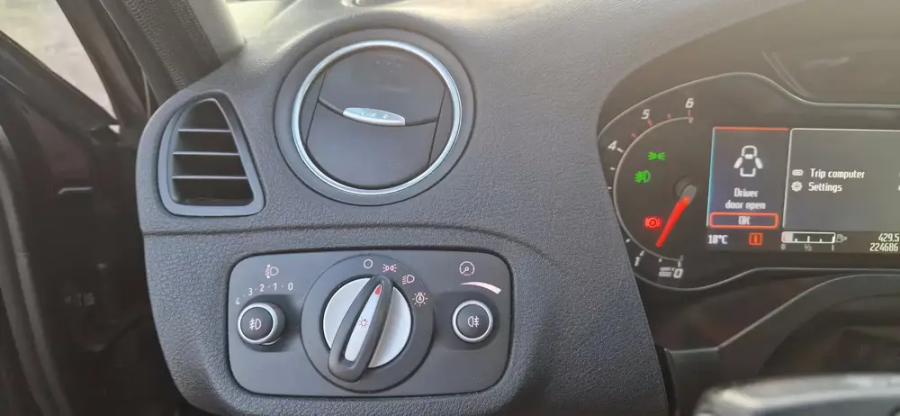 Melns Ford S-Max 2011 Daugavpils, ar dzinēja tilpumu 2.00 L un nobraukumu 225 tūkst. km par 4999 €, foto 18 vietnē AUTOMOTO.COM.LV