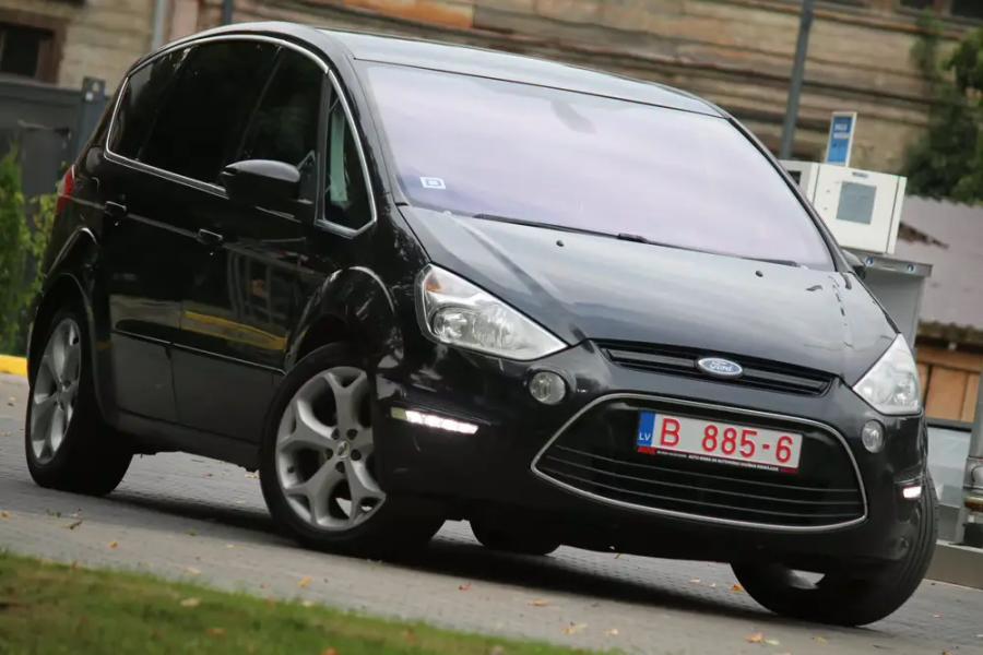Black Ford S-Max 2011 in Riga, with an engine capacity of 2.00 L and mileage of 336 thousand km for 4390 €, photo 4 on AUTOMOTO.COM.LV