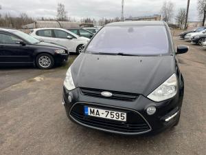 Black Ford S-Max 2011 in Riga, with an engine capacity of 2.00 L and mileage of 294 thousand km for 6250 €, photo 3 on AUTOMOTO.COM.LV