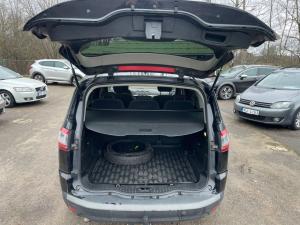 Black Ford S-Max 2011 in Riga, with an engine capacity of 2.00 L and mileage of 294 thousand km for 6250 €, photo 7 on AUTOMOTO.COM.LV