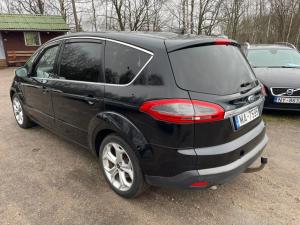 Black Ford S-Max 2011 in Riga, with an engine capacity of 2.00 L and mileage of 294 thousand km for 6250 €, photo 10 on AUTOMOTO.COM.LV