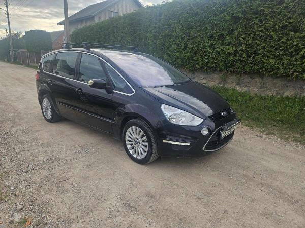 Black Ford S-Max 2011 in Kaunas, with an engine capacity of 1.60 L and mileage of 207 thousand km for 2900 €, photo 1 on AUTOMOTO.COM.LV